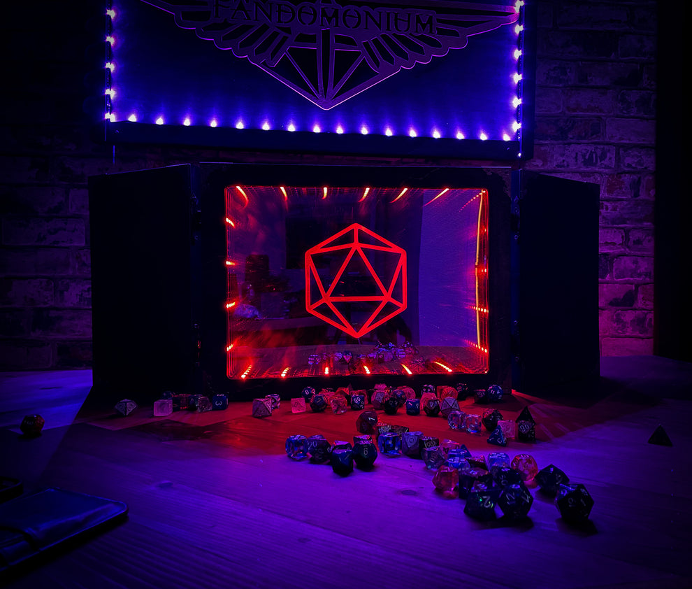 Infinity Mirror Dungeon Master Screen | LED light up DM Screen | TTRPG ...